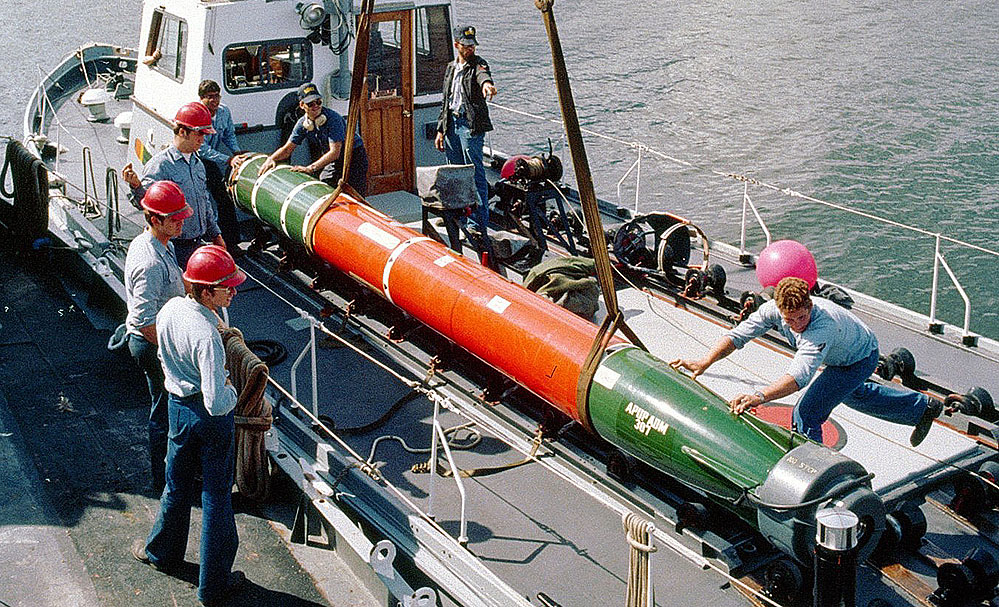 Pacific Cold War Patrol: West Loch Mk46/ Mk48 Torpedo Shop Shows Off Mk ...