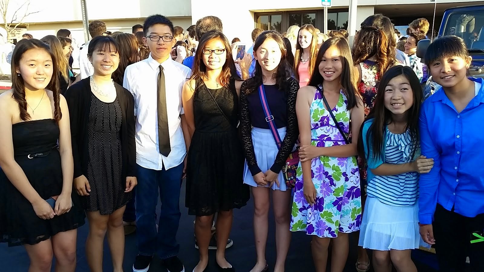 Life in the LinOhana: Jody's 8th grade promotion dance
