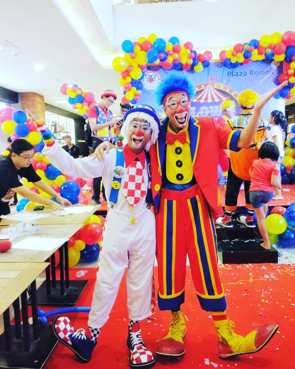 DIDI ENTERTAIN badut bali dan dekorasi balon bali: Badut Bali Badut ...