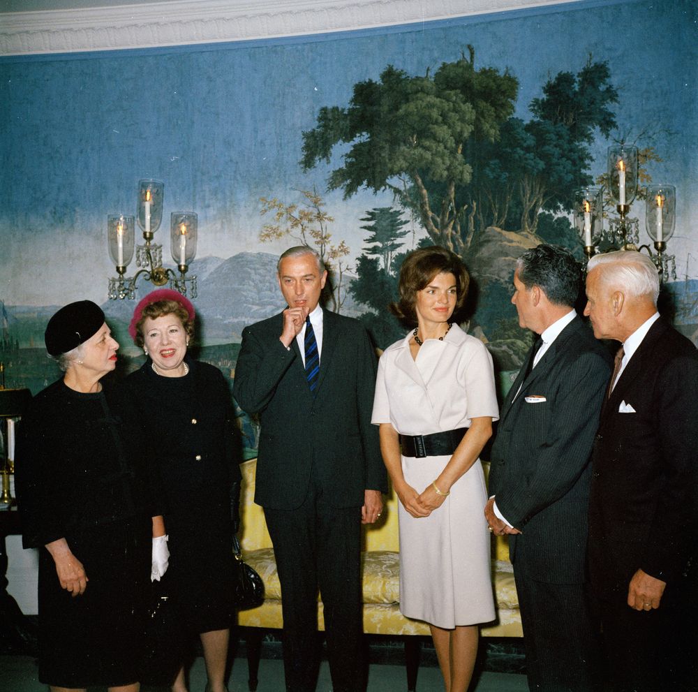 A Connoisseur's Quest: INTERIOR DESIGNER MICHAEL GREER'S VISION OF THE ...