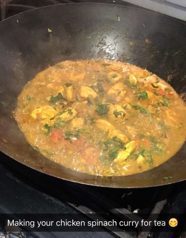 This Muslim Girl Bakes: Chicken and Spinach Curry
