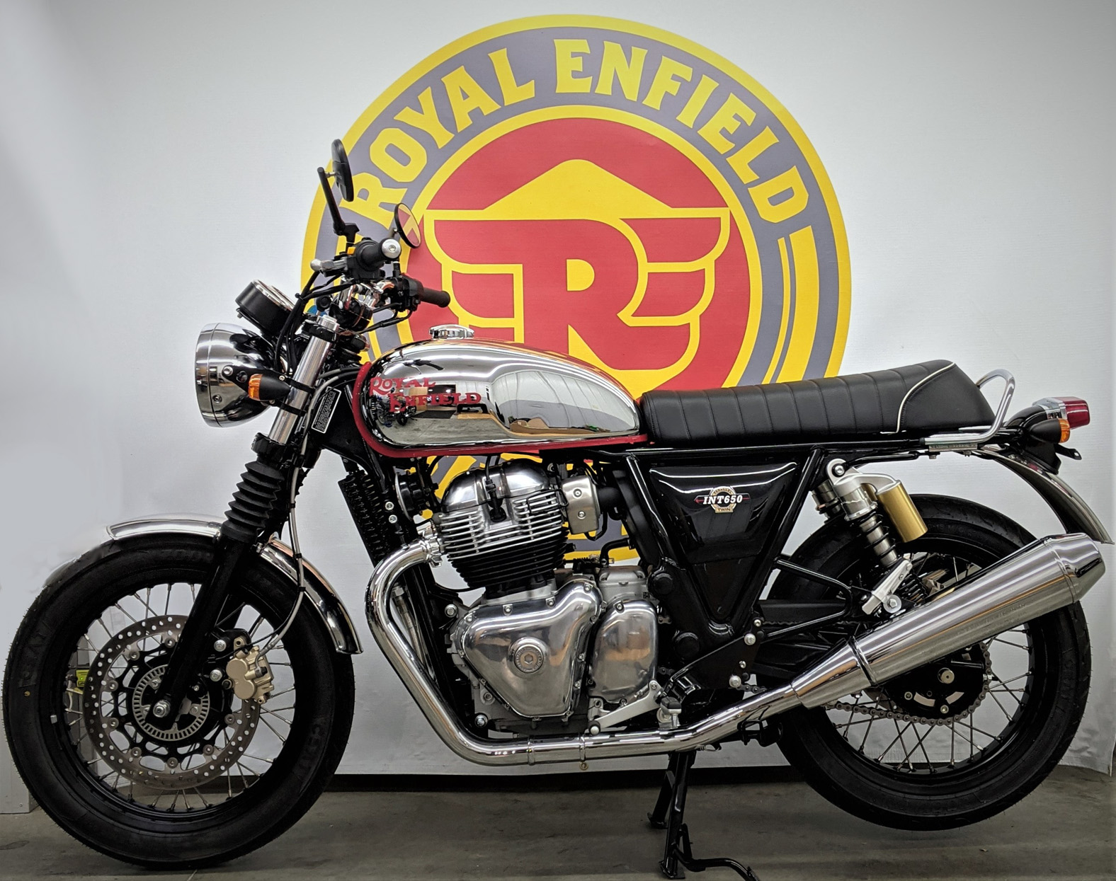 RoyalEnfields.com: Here's the Royal Enfield INT 650 you wanted all along