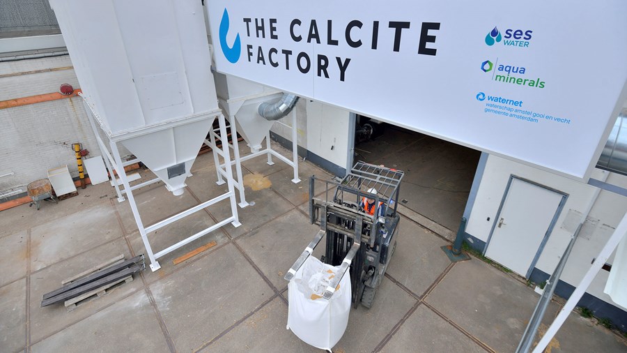 Waternet gaat kalkkorrels maken - Waternieuws