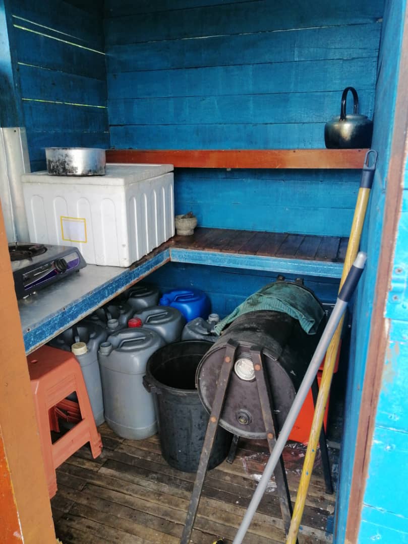 Kacamata Penulis: Rumah Rakit Pak Lim, Bagan Lalang