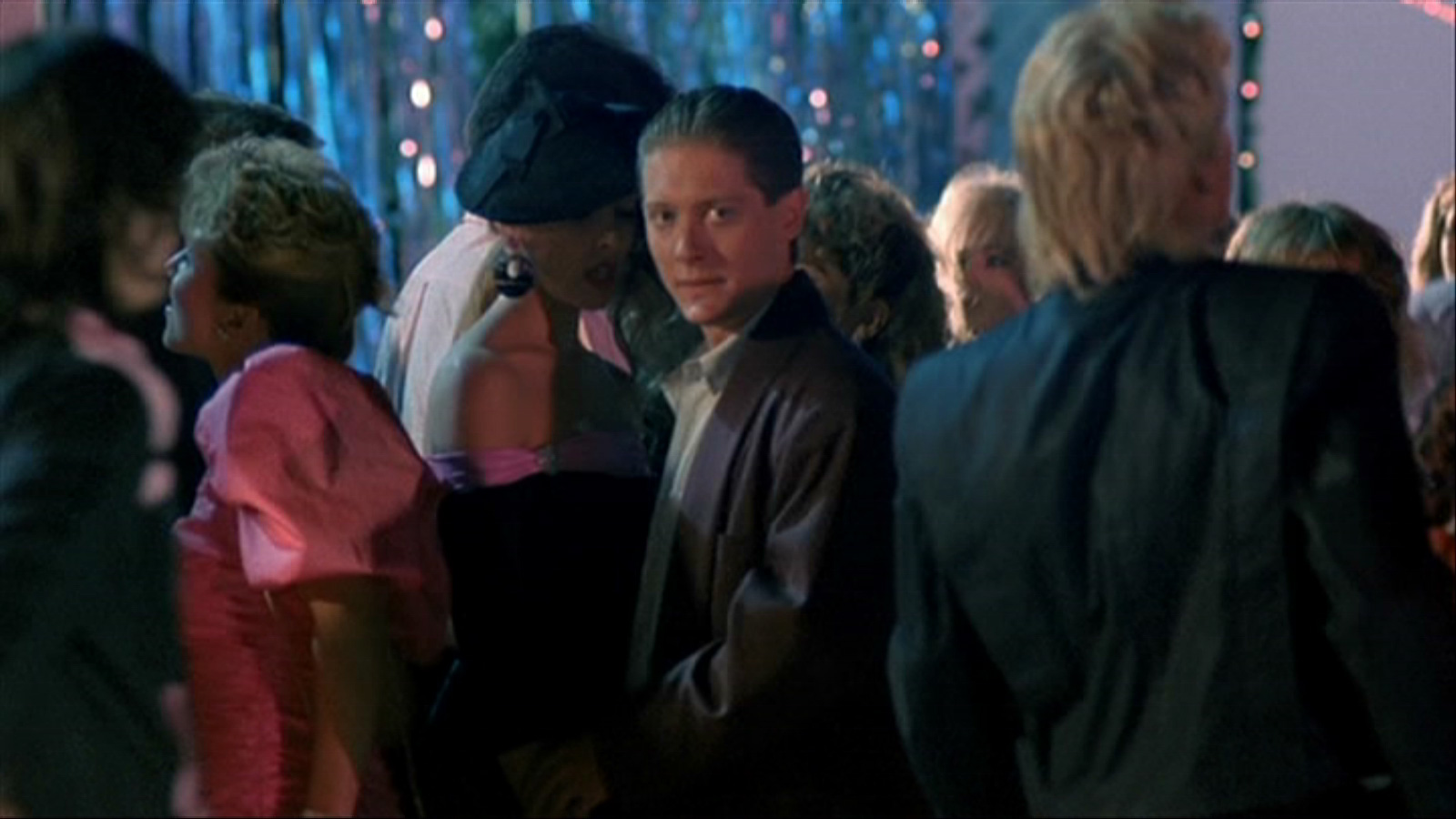 badinicreateam: F*** CHRISTMAS / LESS THAN ZERO / THE '80s