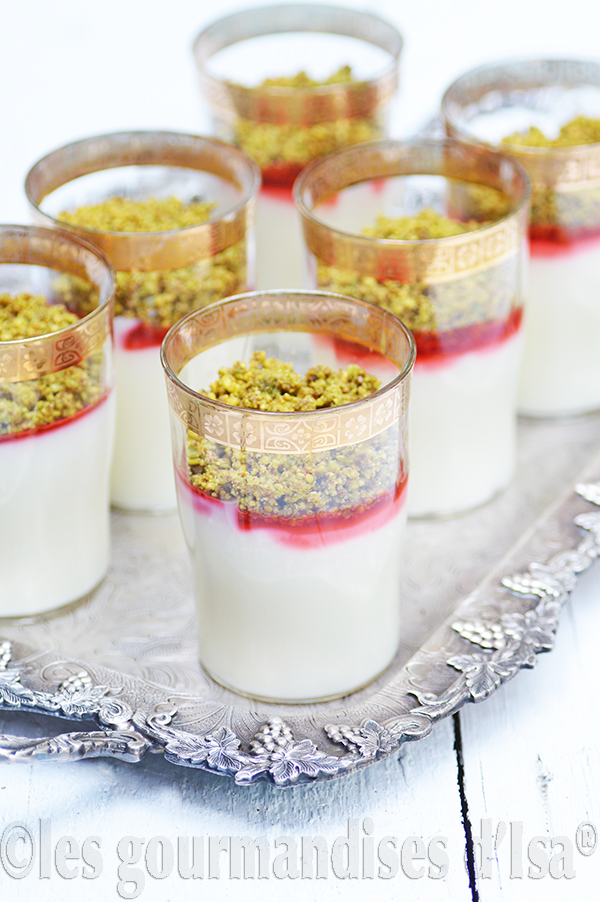 MHALABIA À LA ROSE ET AUX PISTACHES