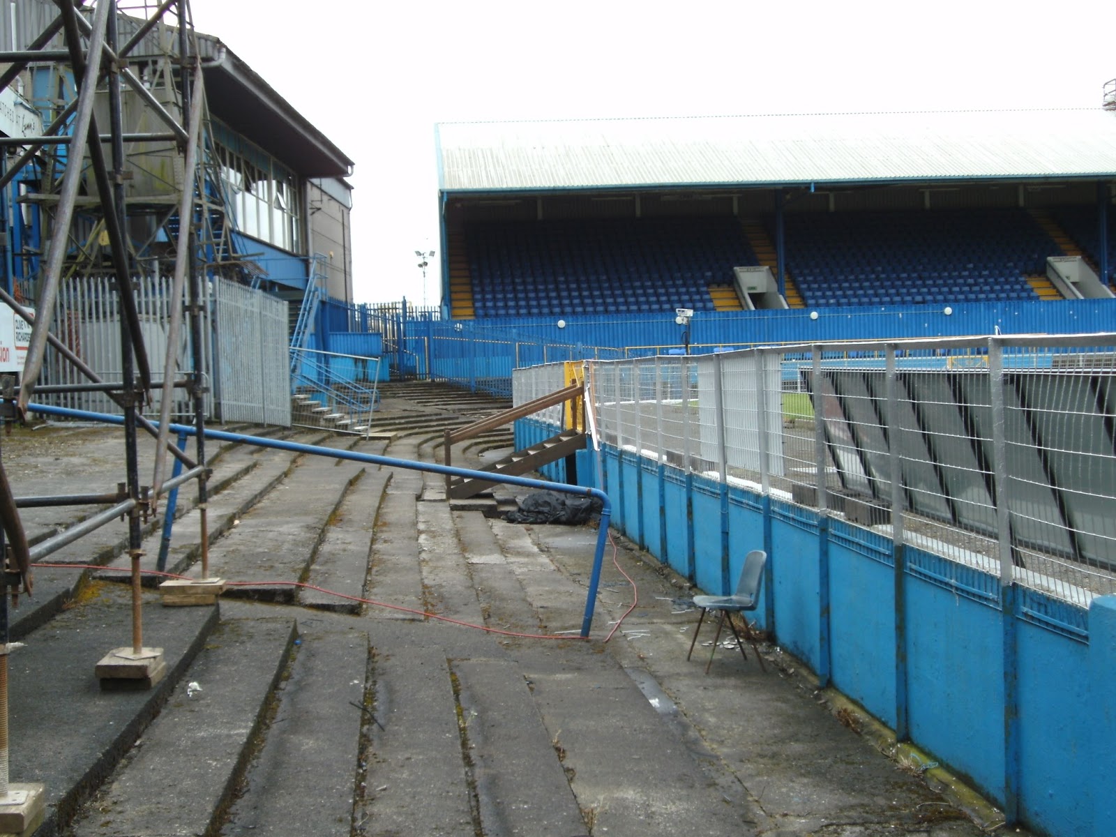 Extreme Football Tourism: NORTHERN IRELAND: Linfield FC