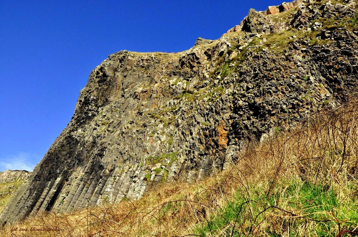 Naprzeciw SZCZĘŚCIU: Grobla Olbrzyma - Giant's Causeway w Północnej ...