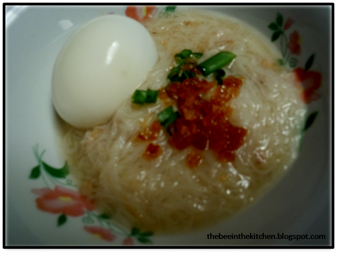 The Bee in the Kitchen: Heirloom Misua Soup for the New Year for lots ...