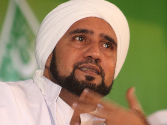 Kumpulan Foto Habib Syech bin Abdul Qodir Assegaf Terbaru - FiqihMuslim.com