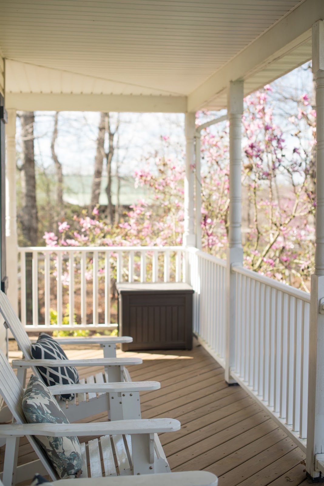 Domestic Fashionista: Spring At The Farmhouse