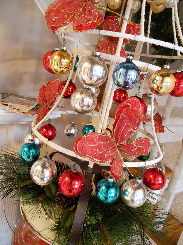 Forever Decorating!: Christmas 2011 Shade Tree!