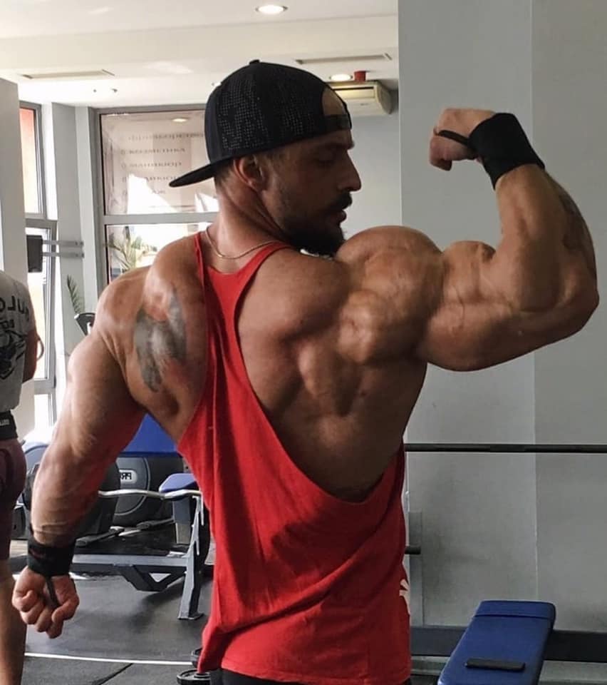 Worldwide Bodybuilders: Bulgarian mega macho Miroslav Dimitrov