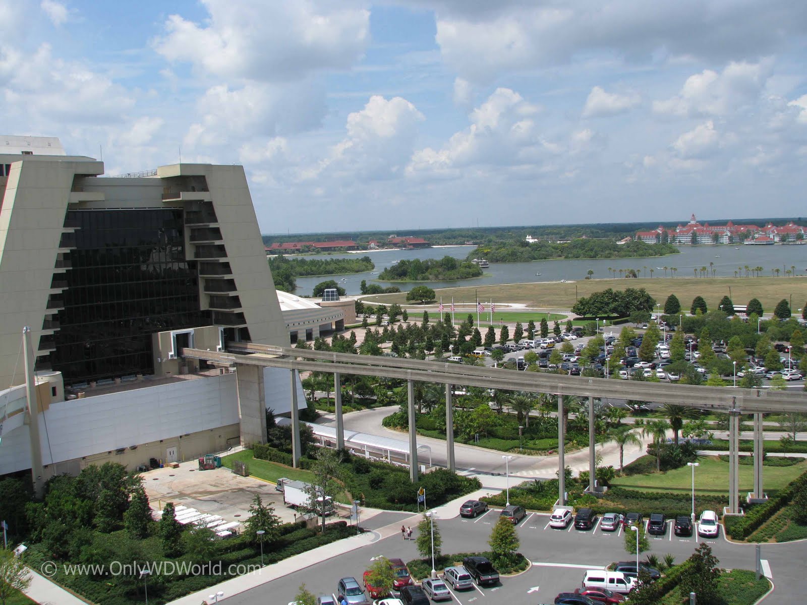 Bay Lake Tower At Disney's Contemporary Resort | Disney World Blog ...