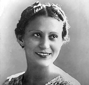 J'S THEATER: Poem: Julia de Burgos's "To Julia de Burgos"