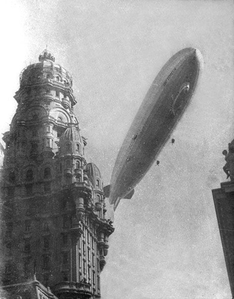 Canillita: El Graf Zeppelin llega a Montevideo