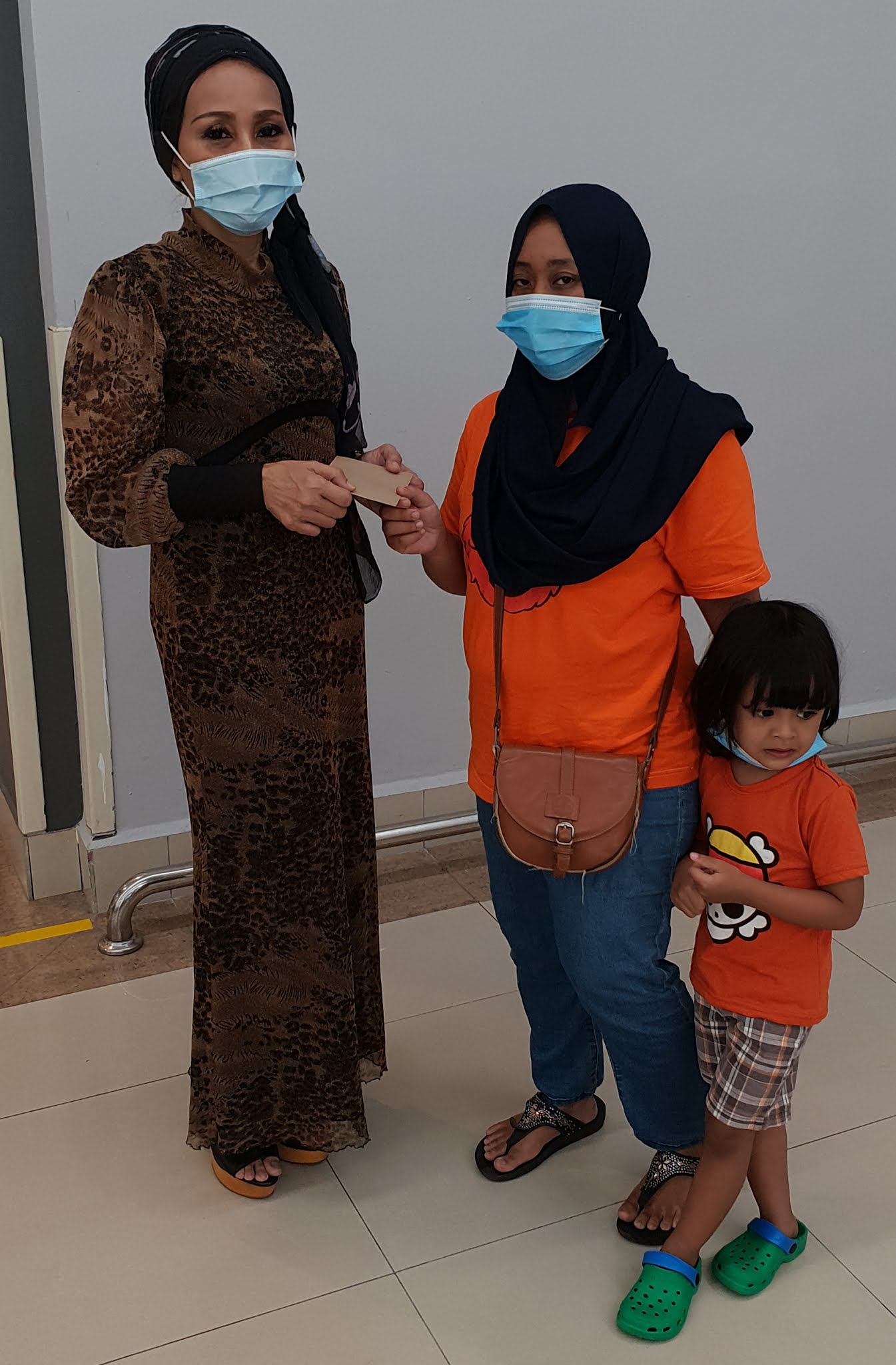 BEST FBKL dan Persatuan Penjaja Berkerjasama Untuk Memberi Sumbangan ...