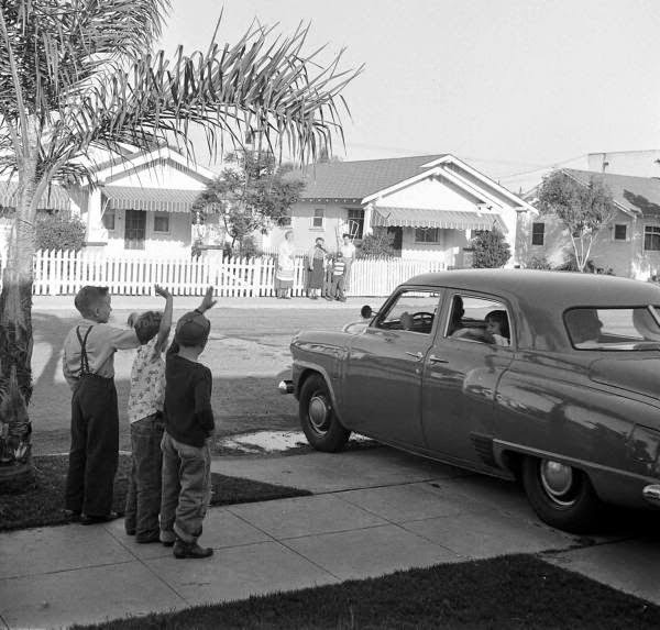 Vintage Pictures Documenting American Campers from the 1940s ~ Vintage ...