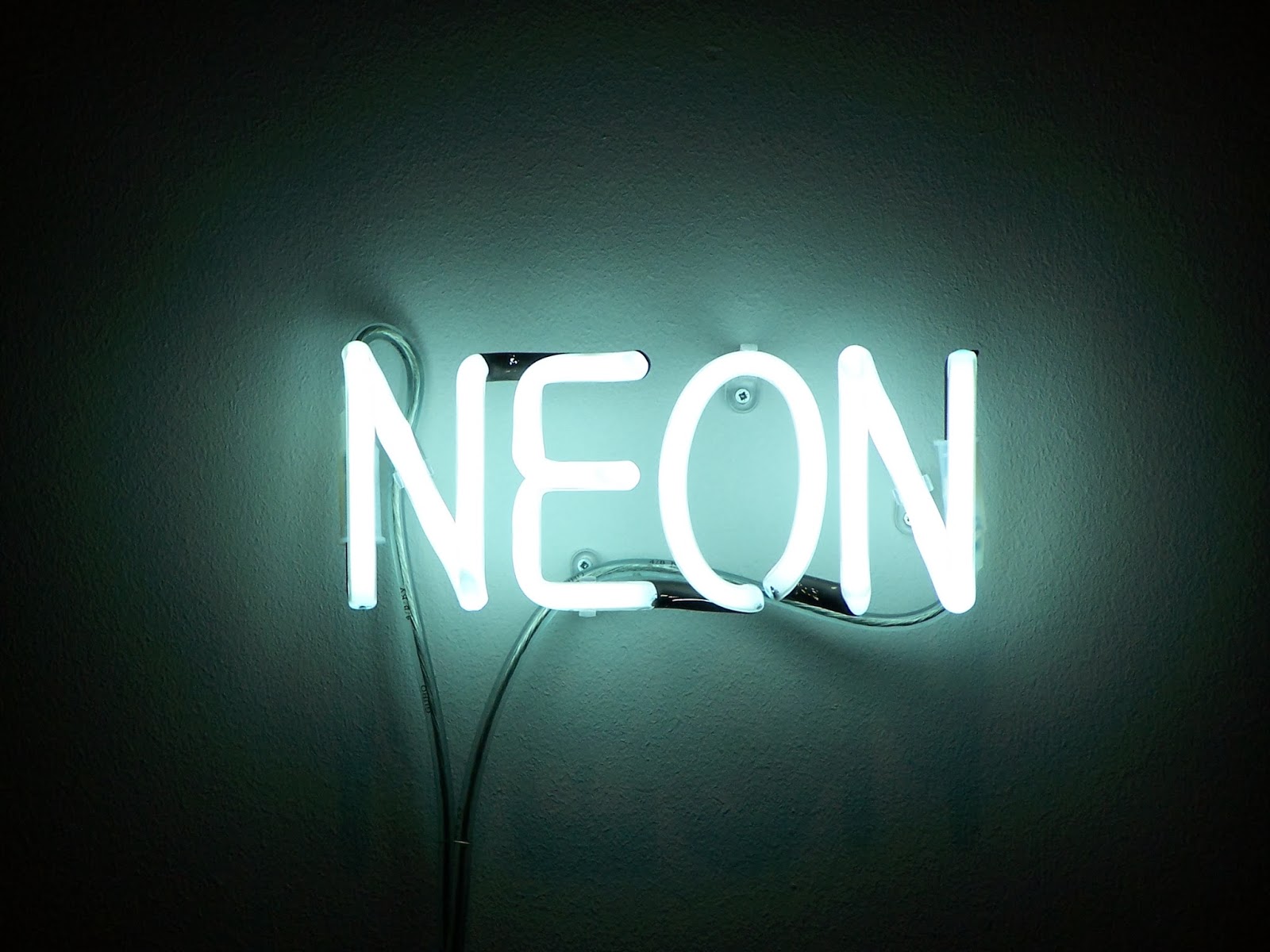 Neoncu: Neon Tabela almak için 1001 nedenden biri.