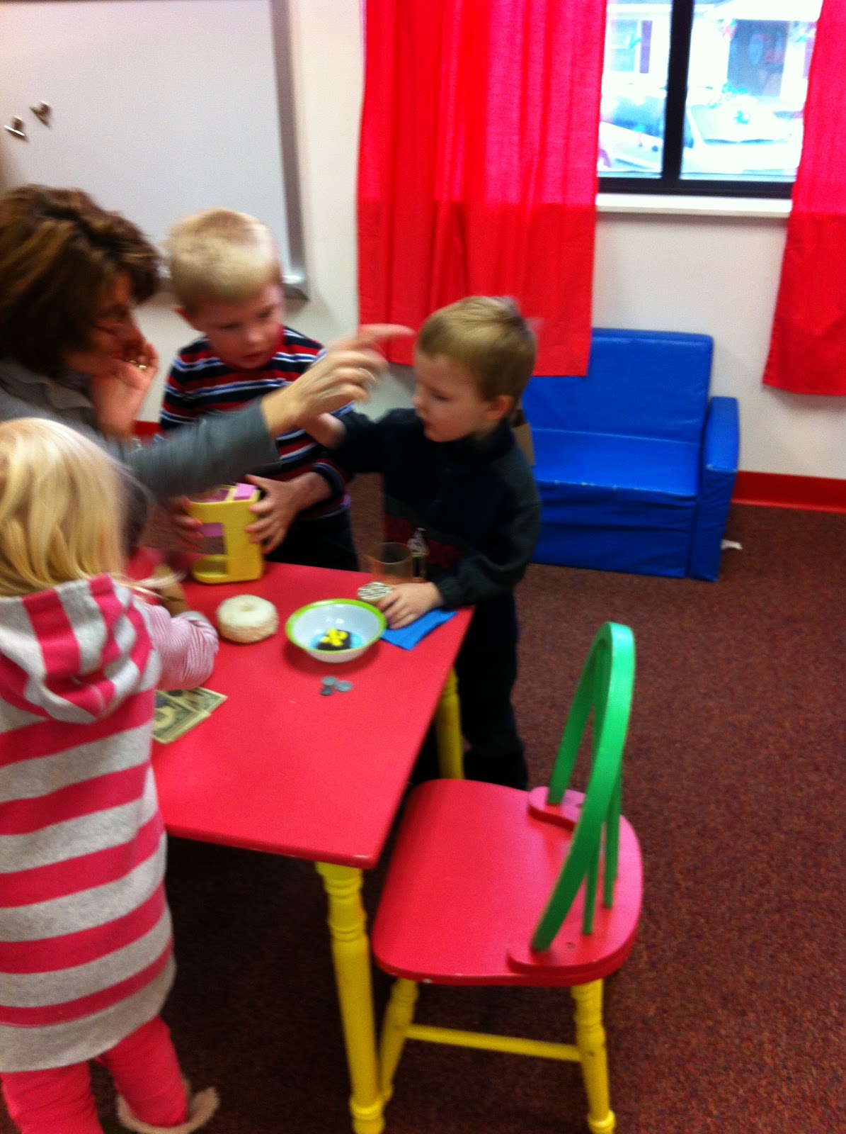 Kiddos, Crayons, and Caffeine!: Coffee Shop Dramatic Play area