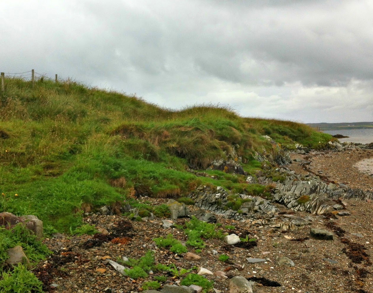 Go Feet: Running Islay (2): Bowmore to Gartbreck (8k)