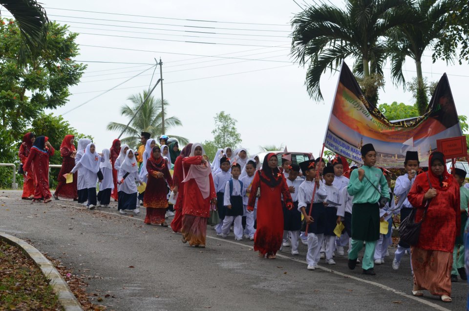 SK ABANG AING, SRI AMAN, SARAWAK.: Warna-warni Sambutan Maulidur Rasul ...