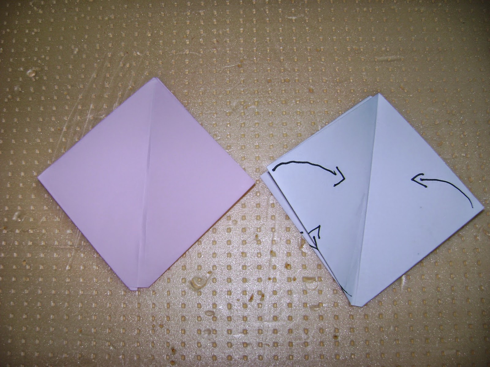 Lumea lui Scolarel...: Lalea (origami)