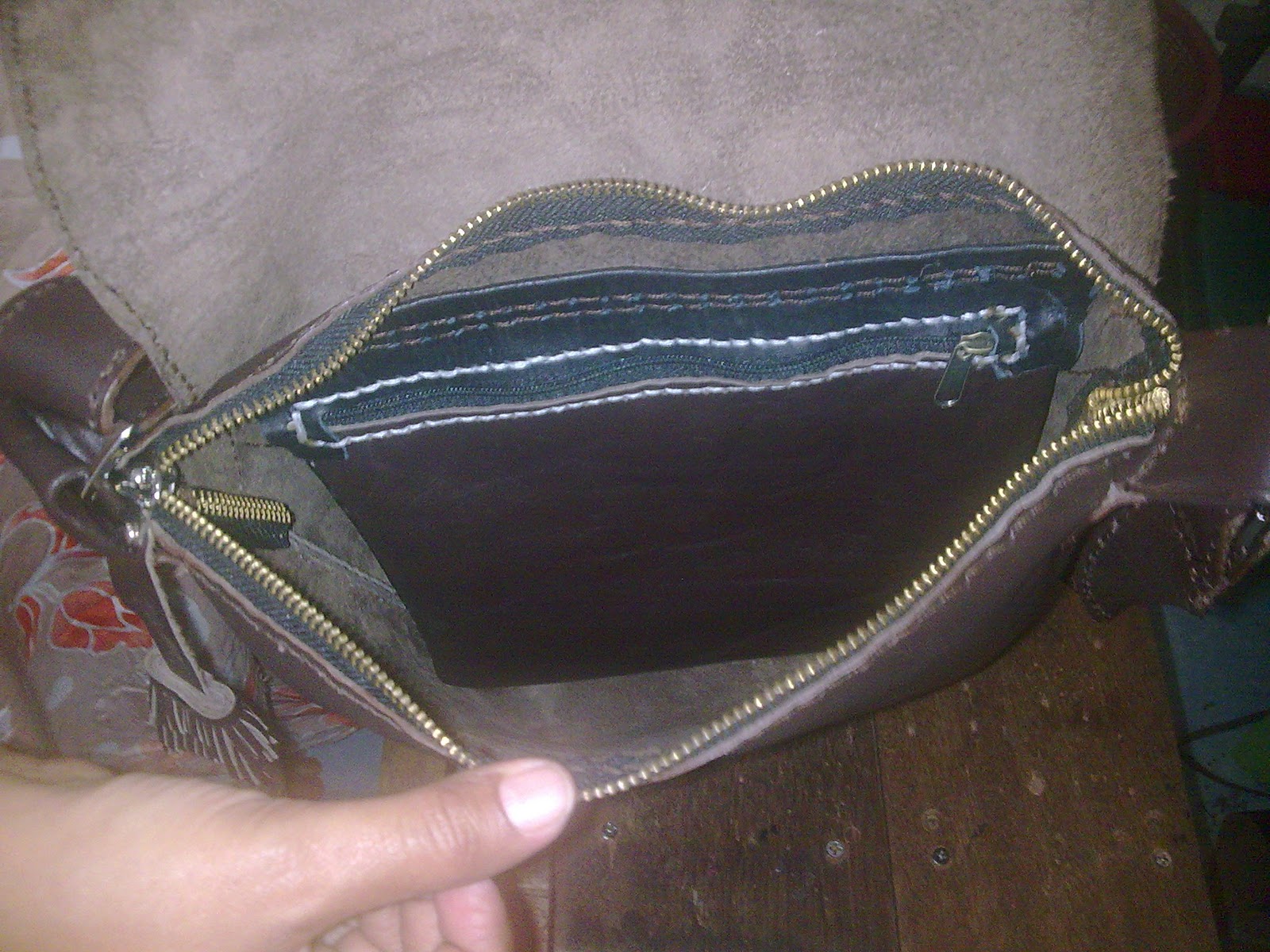 Jenggodeen Handmade Leather: Beg Sandang / Unisex Crossbody Bag (UCB002)