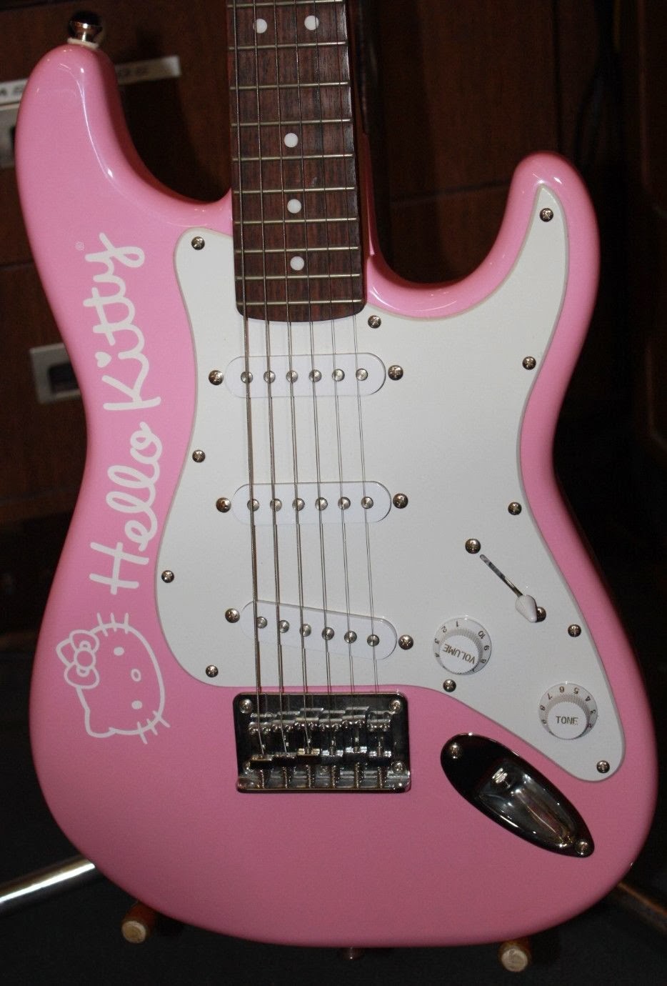 clara kitty shop (hello kitty stuff): Guitar Hello Kitty Original ...