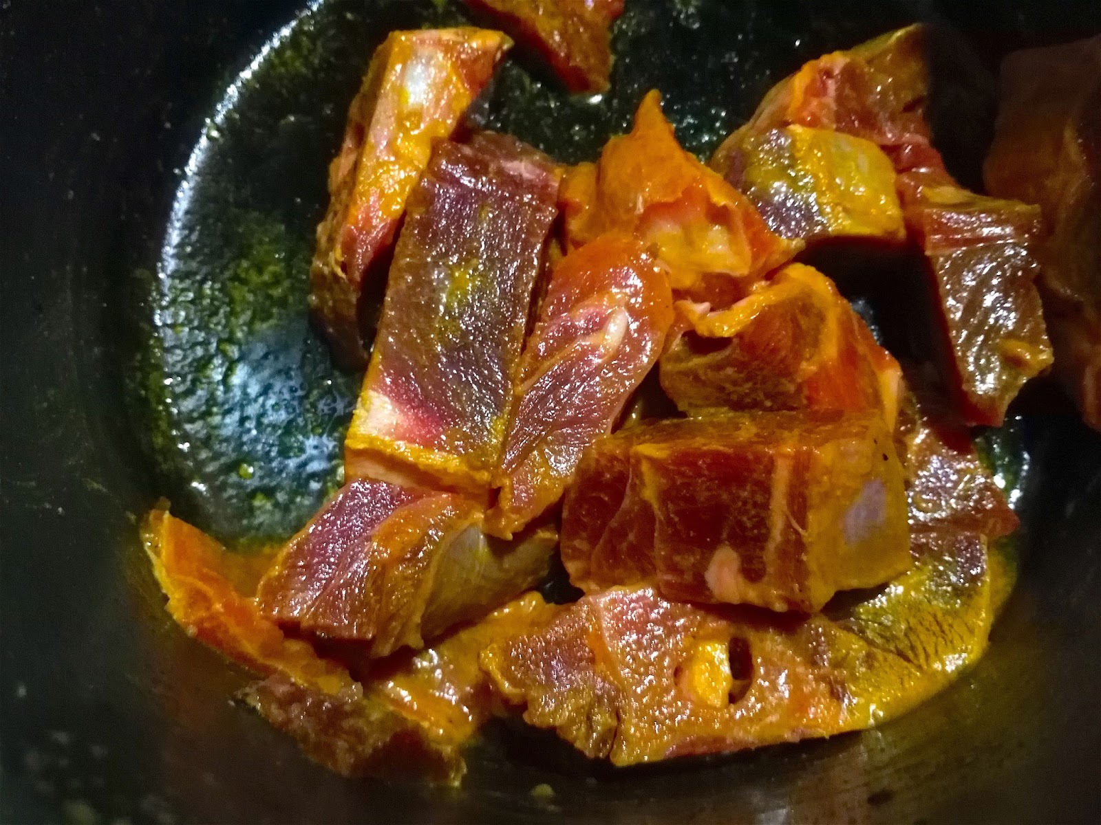 SOUTH INDIAN GOAT CURRY (MUTTON KULAMBU)