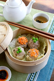 Adora's Box: PORK AND PRAWN SIOMAI