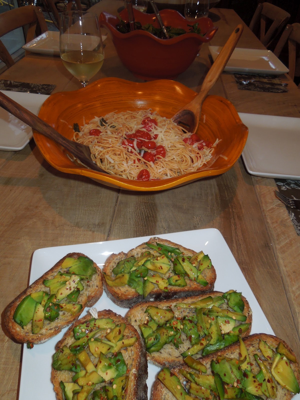 Southern Sophisticate: Dinner with friends