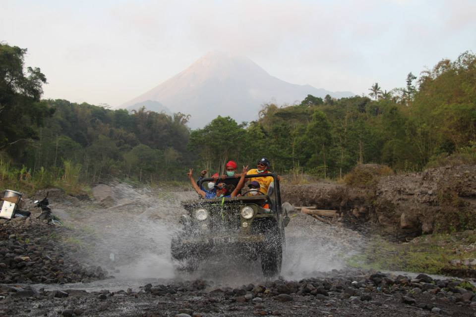 Paket Lava Tour Merapi, Sewa Jeep Lava Tour Merapi ~ OUTBOUND JOGJA ...