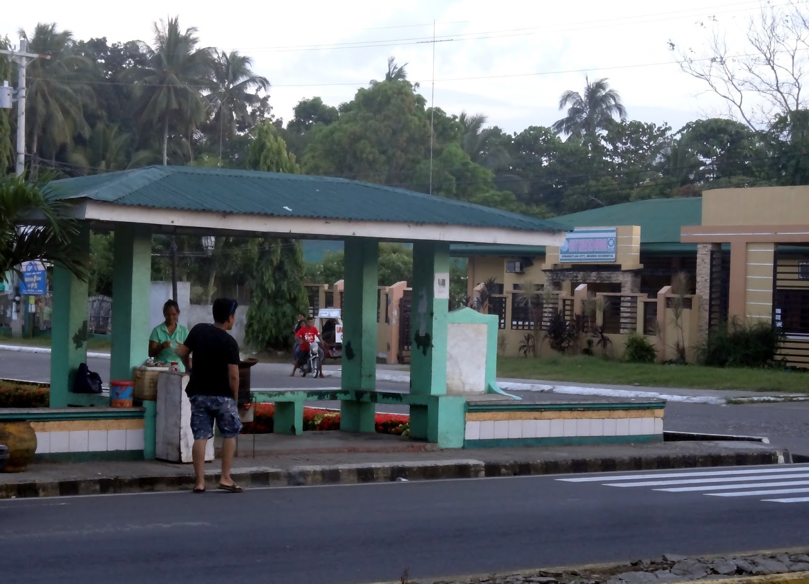 Bounder does the PI: WAITING SHADES, A FEW MEMORIES OF IOWA, AND JOE