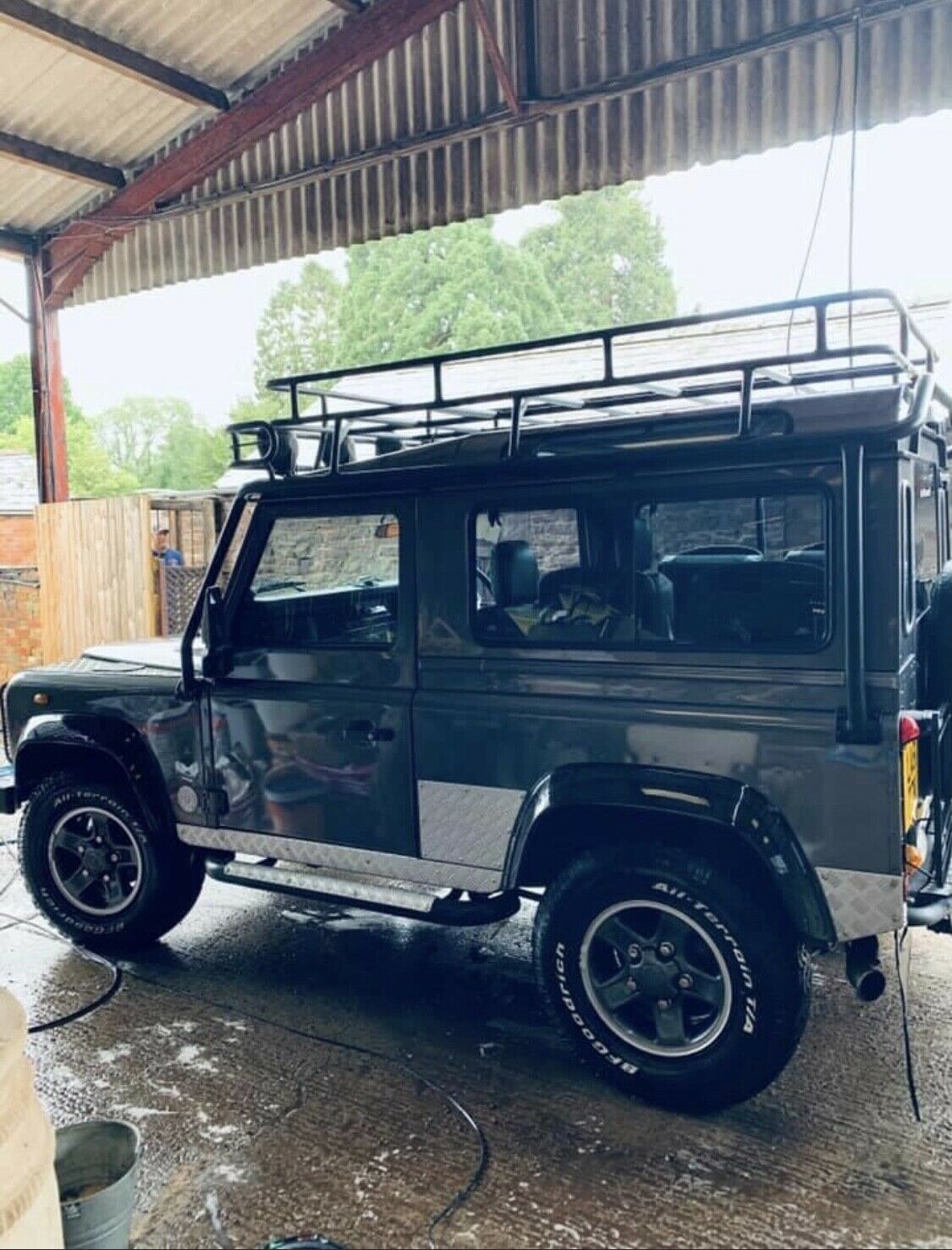 Landrover Defender: Landrover defender 90 Tomb Raider