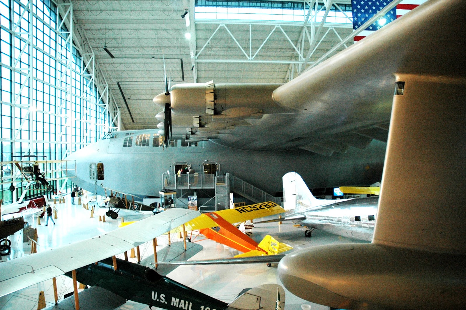 DUDE FOR FOOD: Side Views: The Spruce Goose Up Close at the Evergreen ...