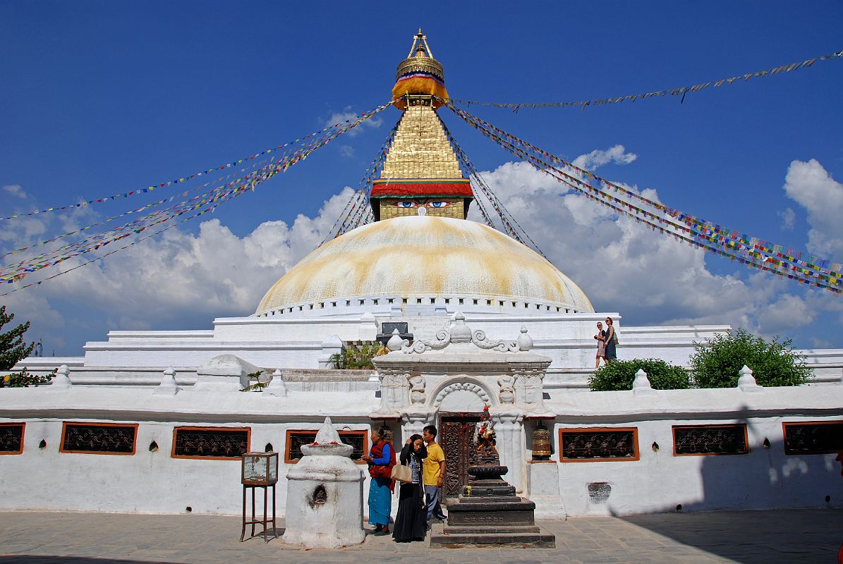 Worlds Incredible: Boudhanath-the largest stupas in South Asia ...