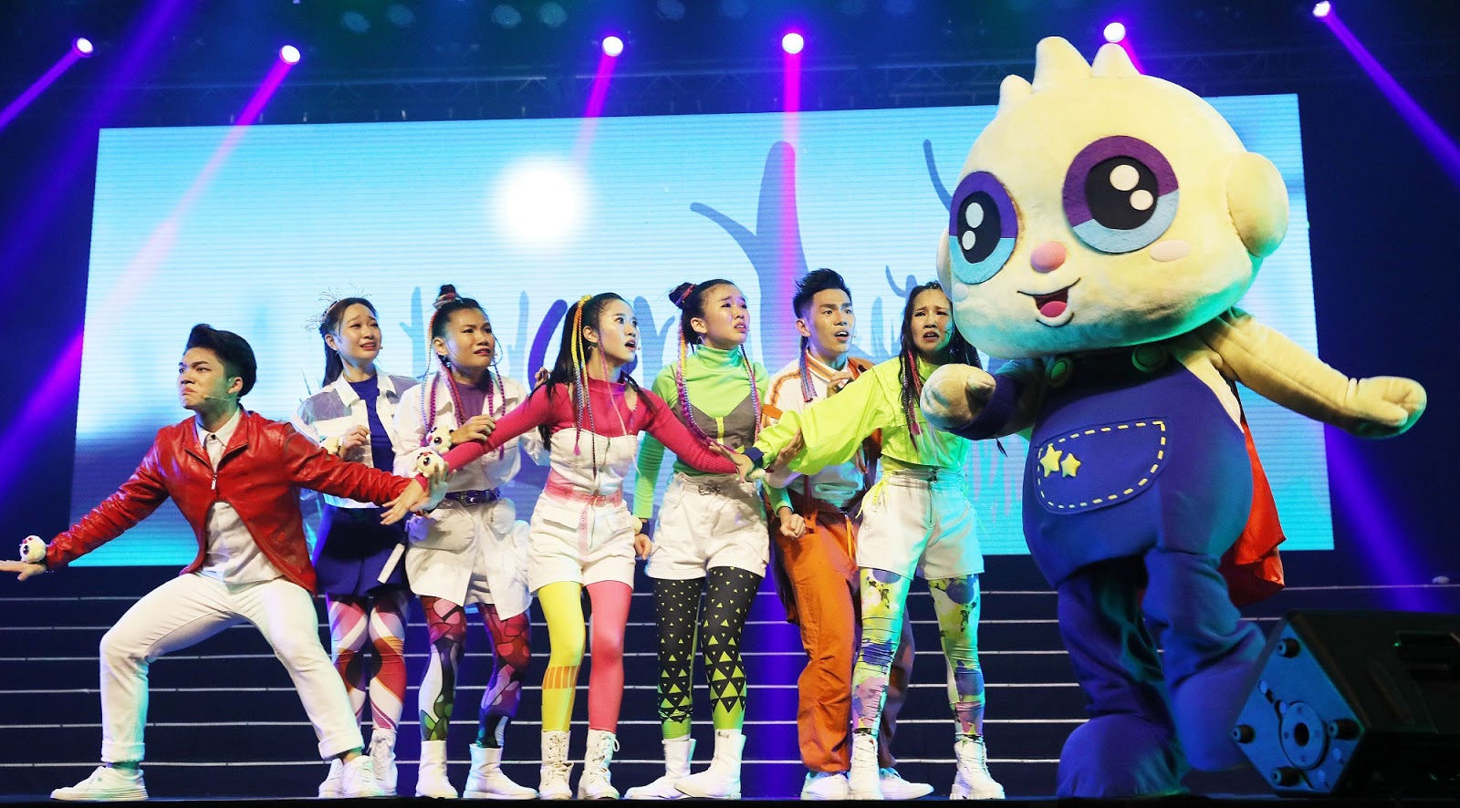 Astro Xiao Tai Yang (XTY) Happy Castle Live Concert Bring Laugh And ...