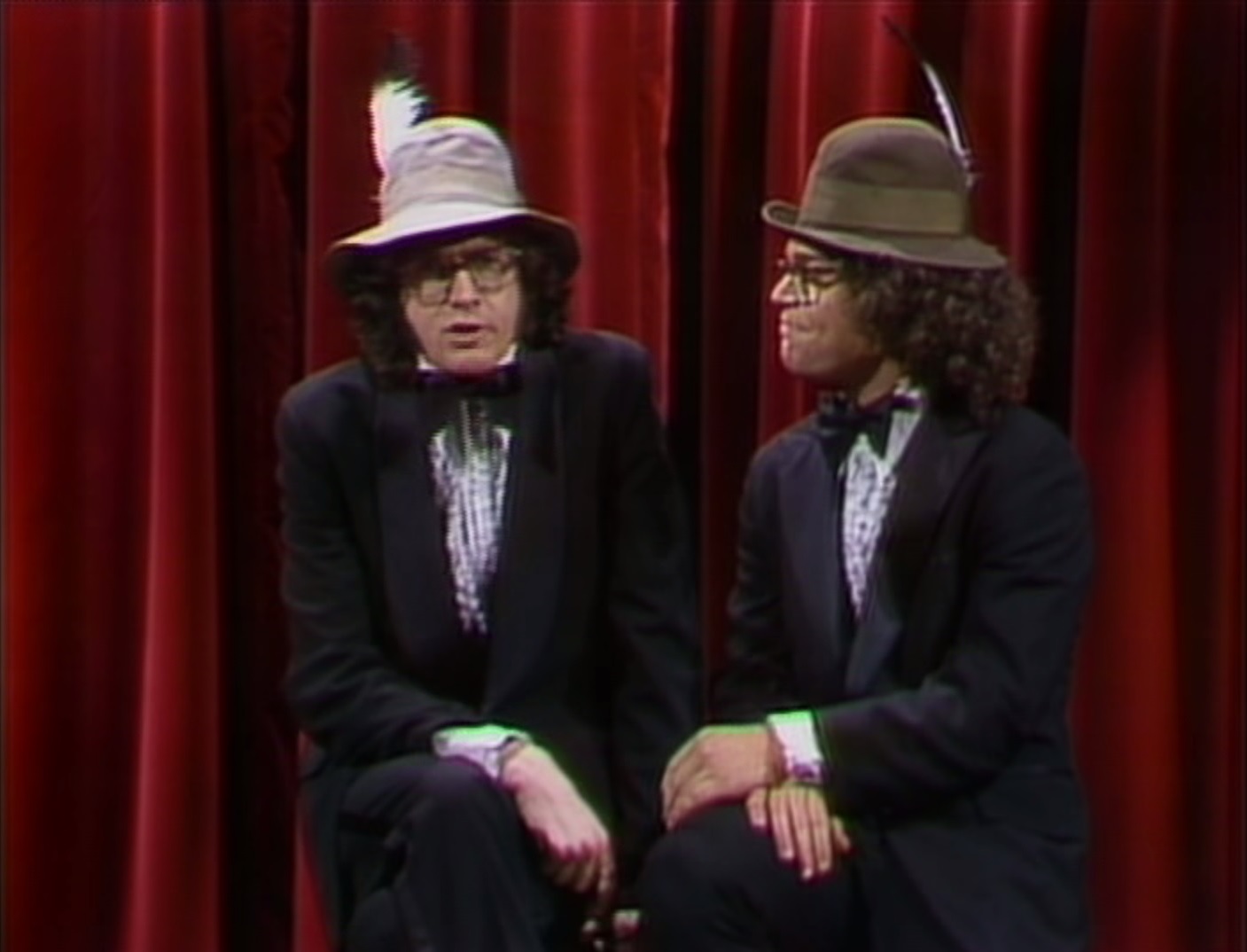 Classic SNL Reviews: Season 1, Episode 9; Host:Elliott Gould, with Anne ...