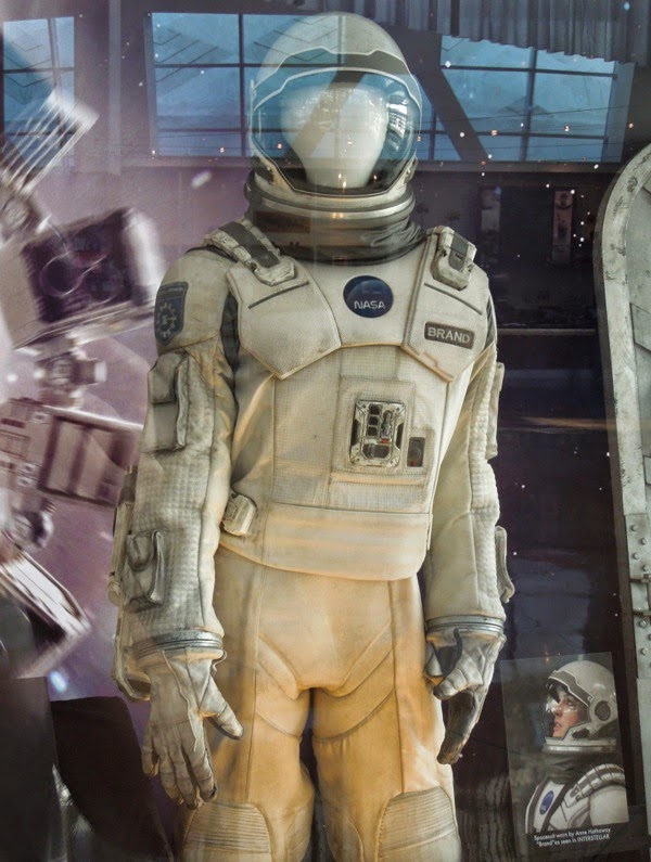 Hollywood Movie Costumes and Props: Anne Hathaway's Interstellar ...