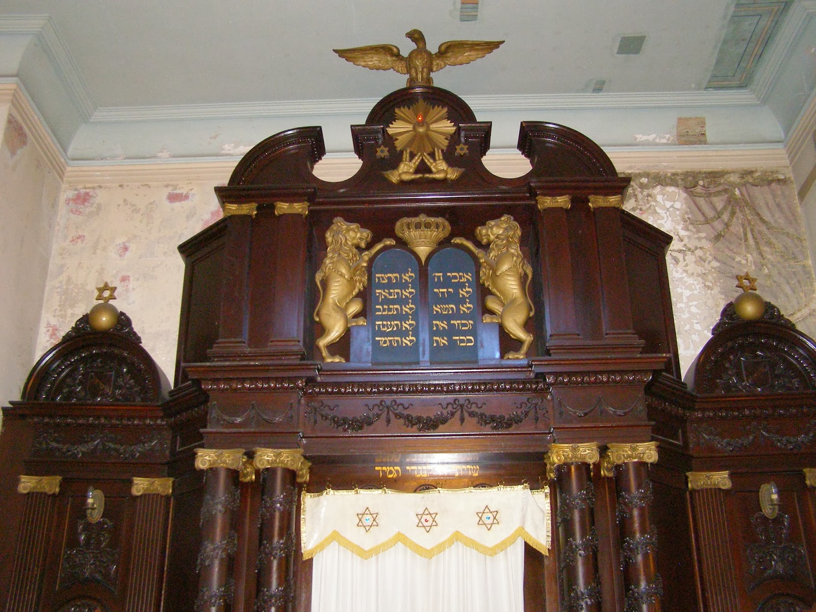 Samuel Gruber's Jewish Art & Monuments: USA: A Visit to Boston's Vilna Shul
