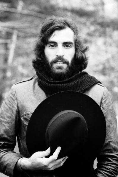 Lighting Up the Sky: Richard George Manuel