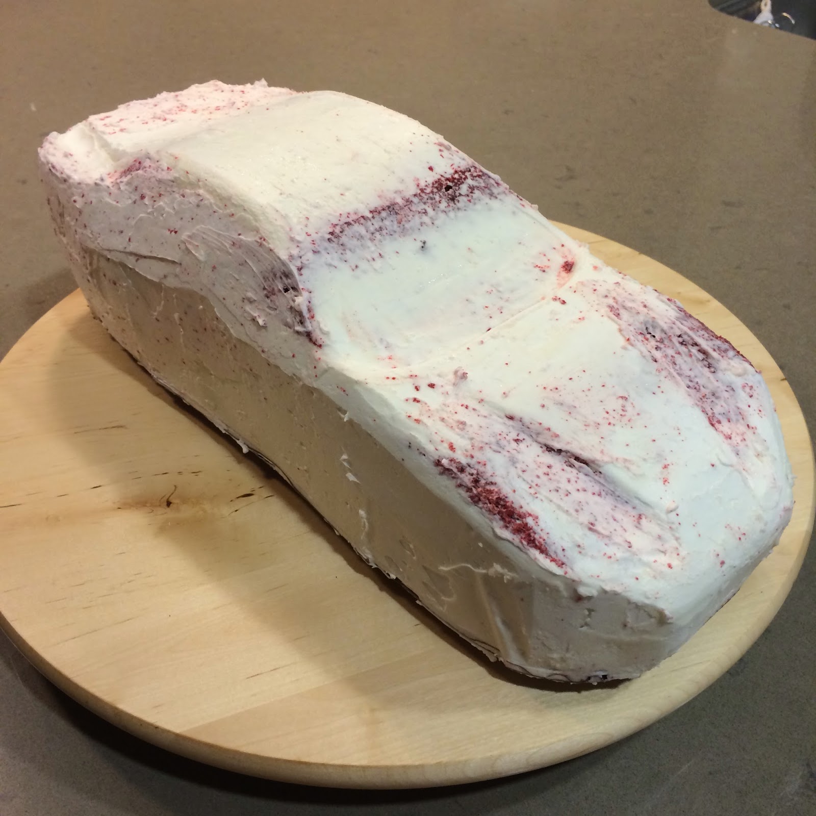 Delicious Arts Bakery: Ferrari California Cake Tutorial