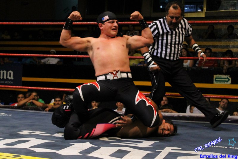 ESTRELLAS DEL RING.: Octagón, Octagoncito y Veneno triunfarón en la ...