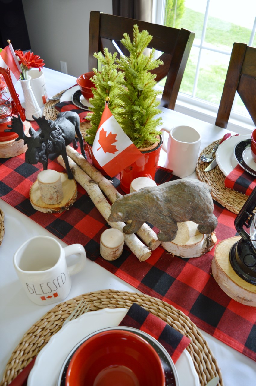 Dining Delight: Woodland Themed Canada Day Tablescape
