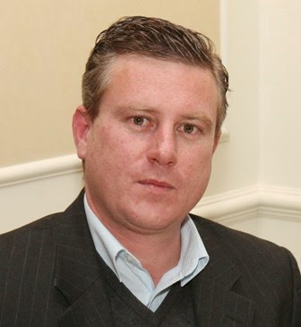 NOVA ÁGUIA: REVISTA DE CULTURA PARA O SÉCULO XXI: FERNANDO PESSOA E A ...