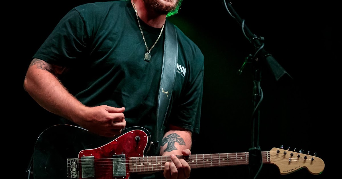 Kody West performing at the HEB Center in Cedar Park, Texas