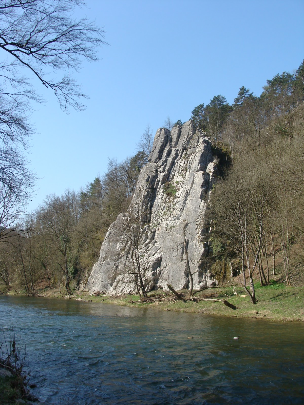 INFOS ESCALADE - BELGIUM: LES ROCHERS DE SY