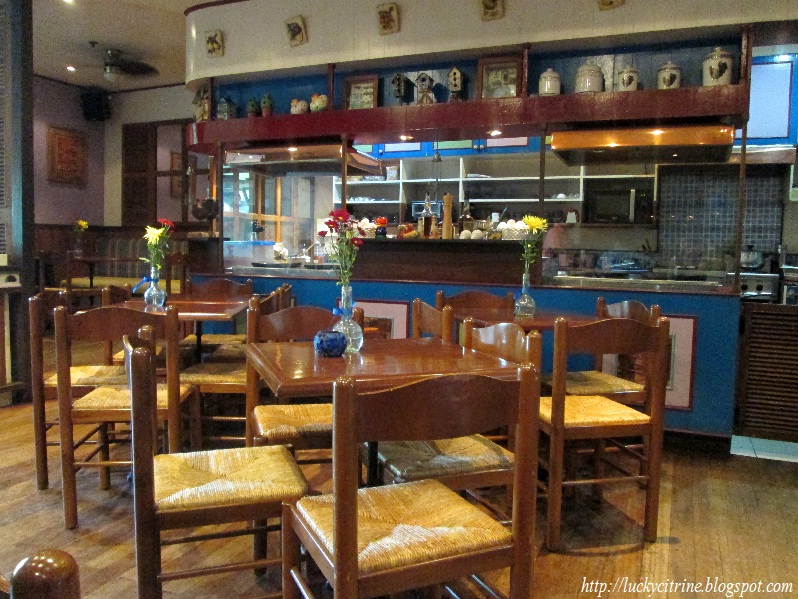 Lucky Citrine: Cafe Breton, Trinoma