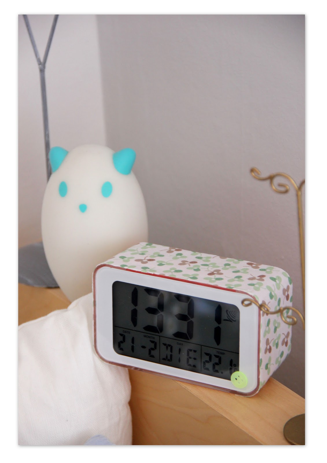 Outofpeonies: DIY: Clock Makeover